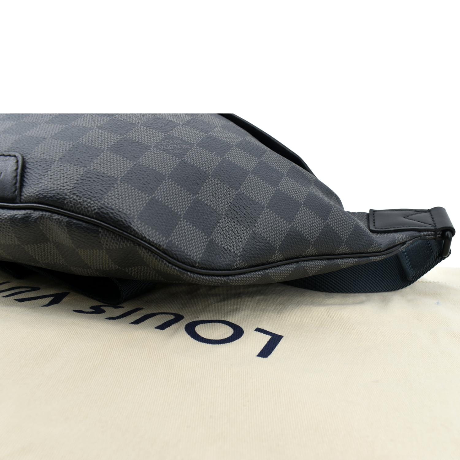Louis Vuitton Discovery Damier Graphite Leather Bumbag
